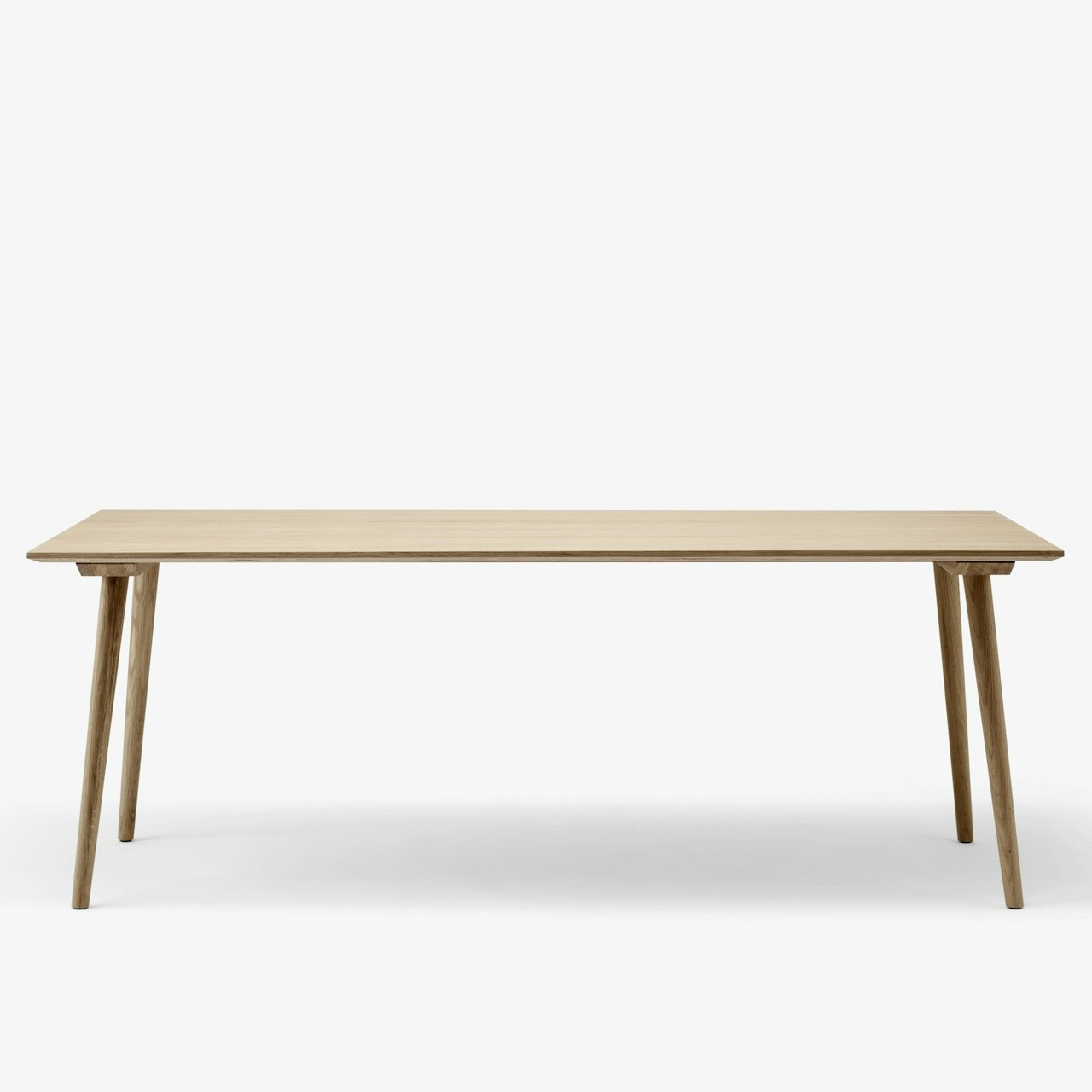In Between Table SK5 and SK6 by &Tradition — haus®